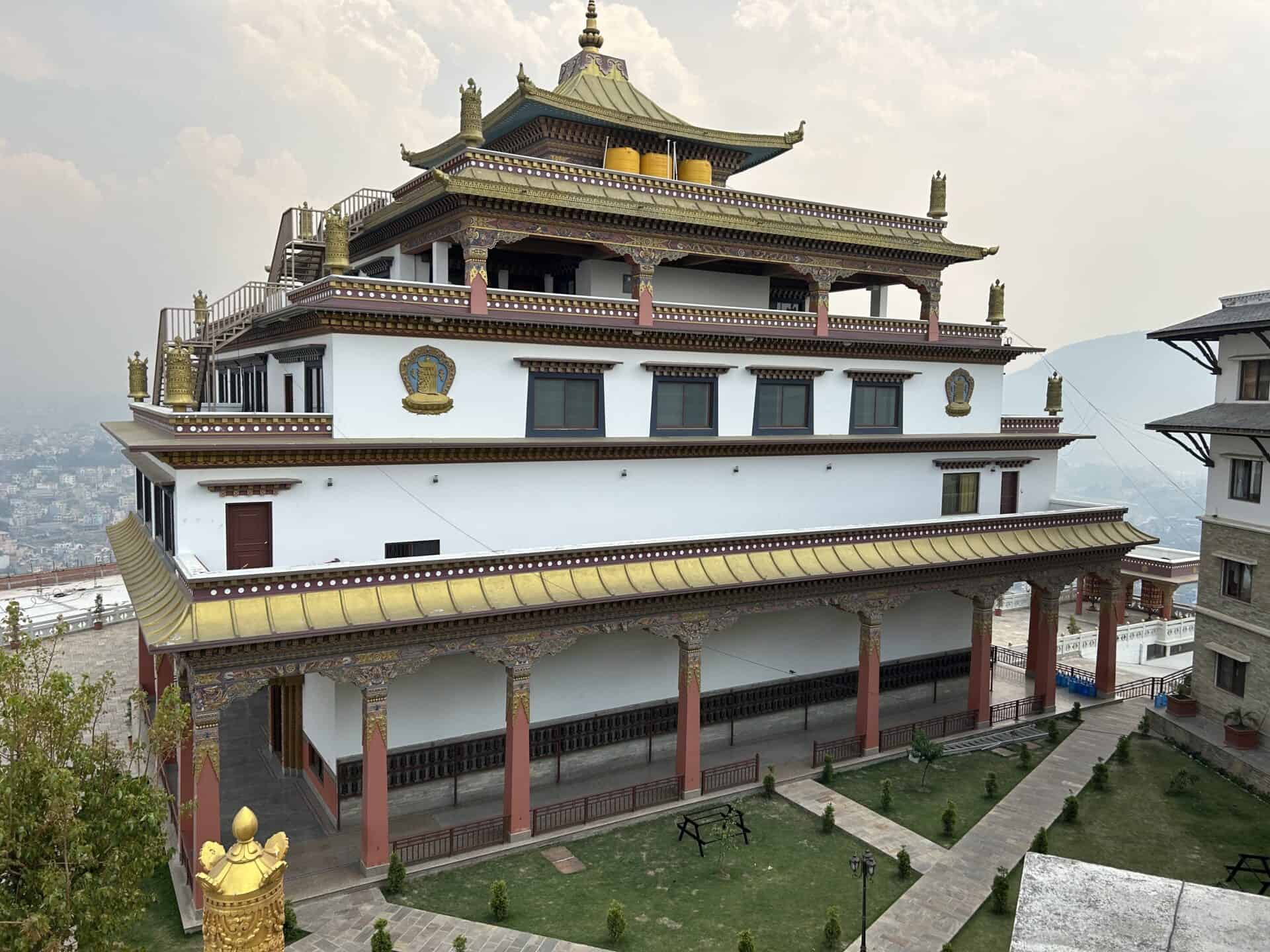 Guide to Tsoknyi Gechak Ling - Tsoknyi Nuns